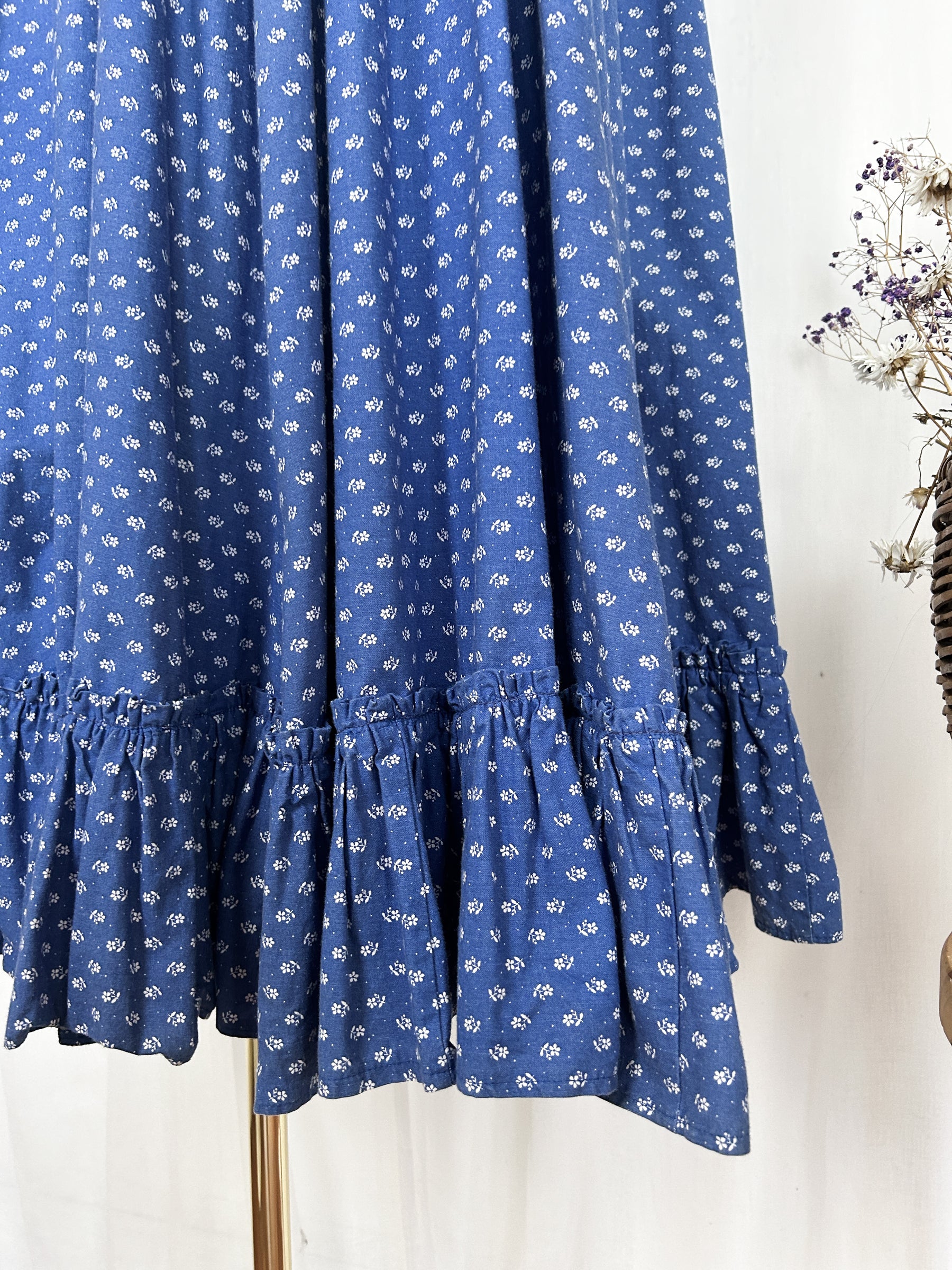 RARE BEAUTIFUL LATE 1970S BLUE SPRIG FLORAL COTTON LAURA ASHLEY PRAIRI ...