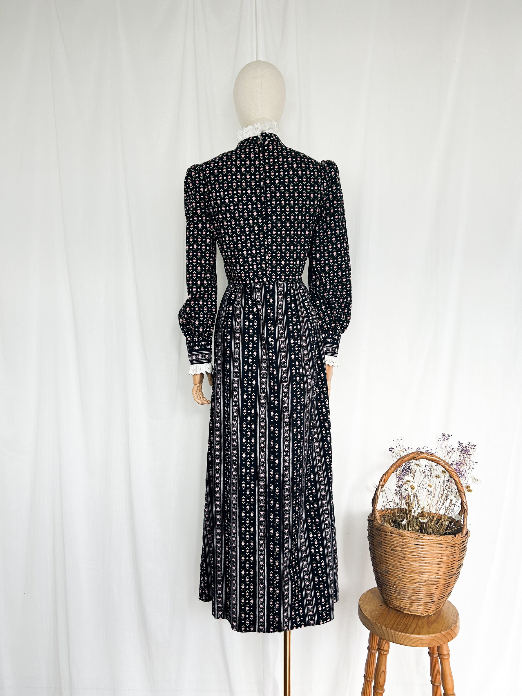 SUPER CUTE 70S PEGGY PAGE PRAIRIE DRESS – The Pansy Garden