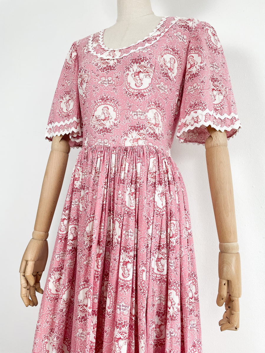 The Pink Riding Hood – The Pansy Garden