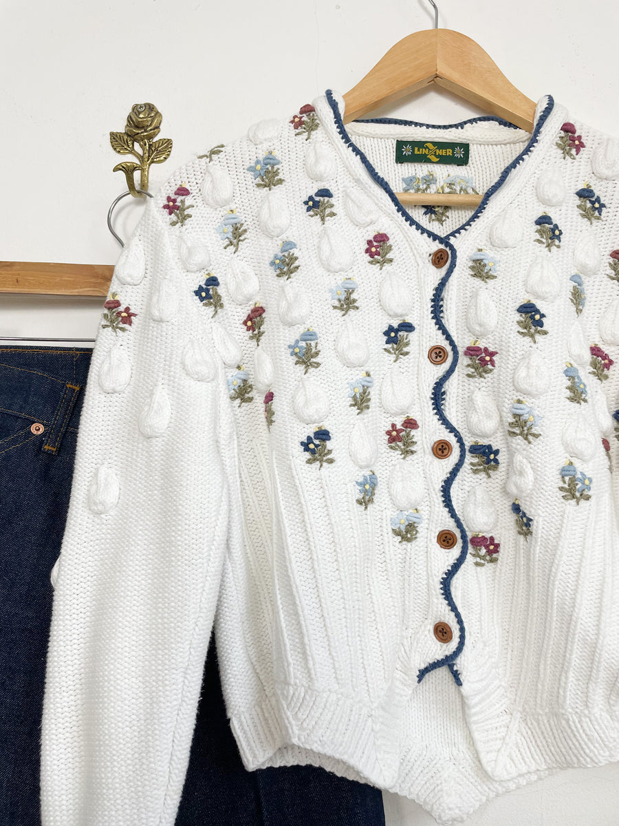 The Snowdrop Cardigan – The Pansy Garden